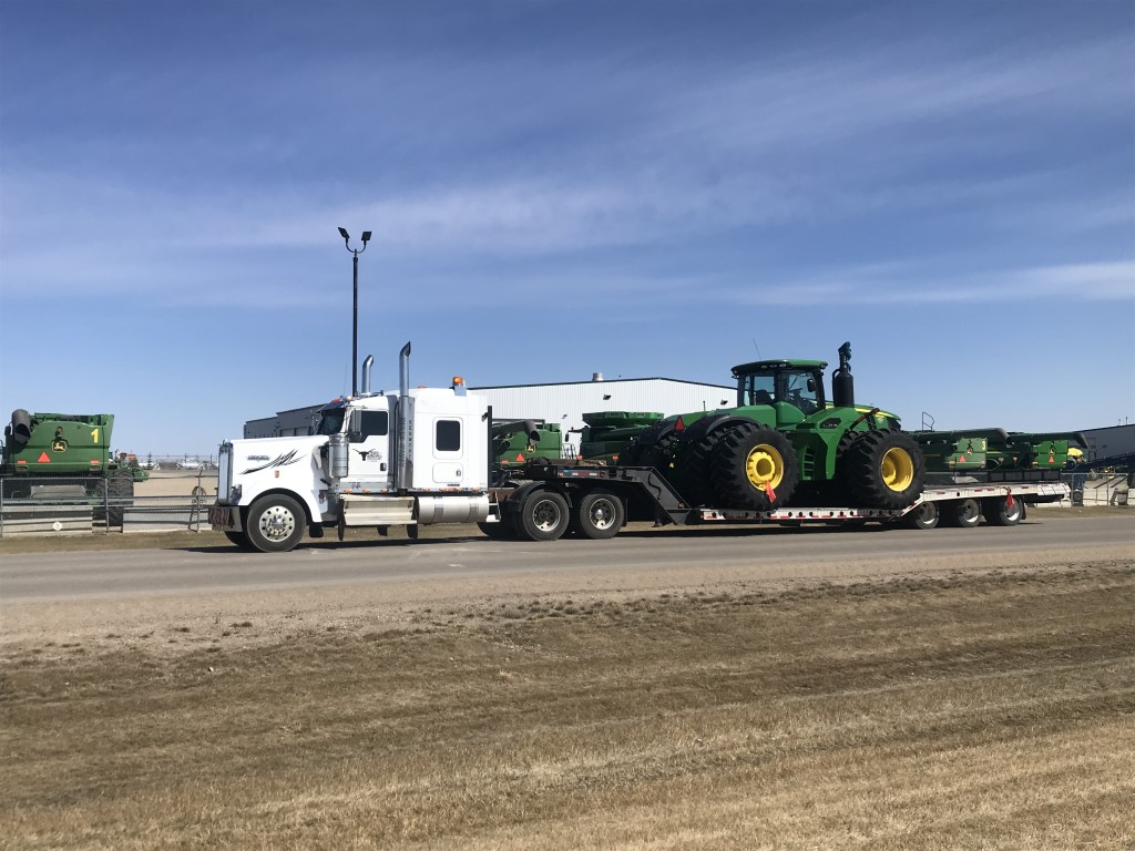 Oilfield hauling & Heavy Equipment Transport | Gen4 Transport